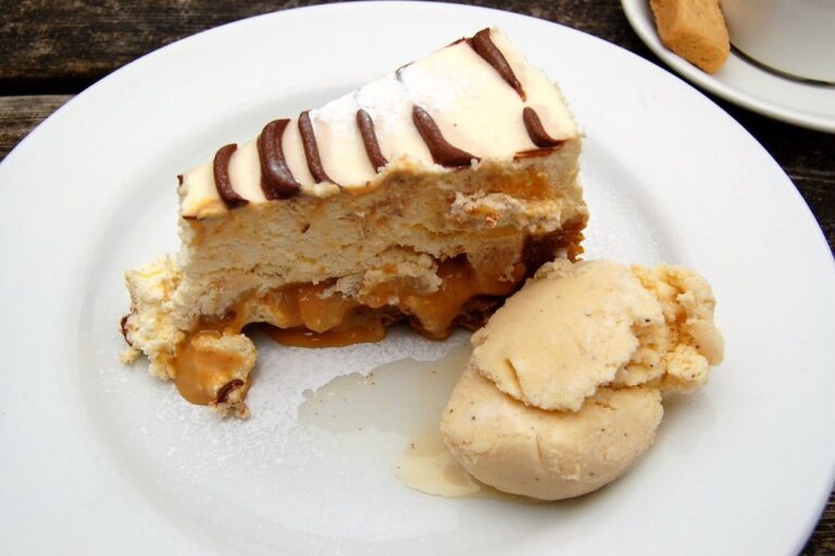 Britain Sweets: What are the Most Famous British Desserts